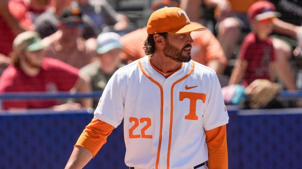 Tony Vitello delivers brilliant in-game call of Dean Curley HR - NewsBreak