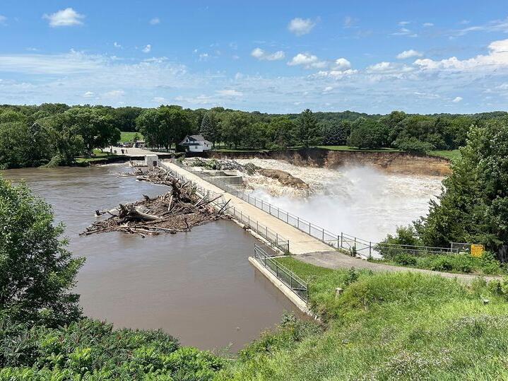Minnesota dam is on the brink of collapse due to flooding as 'imminent ...