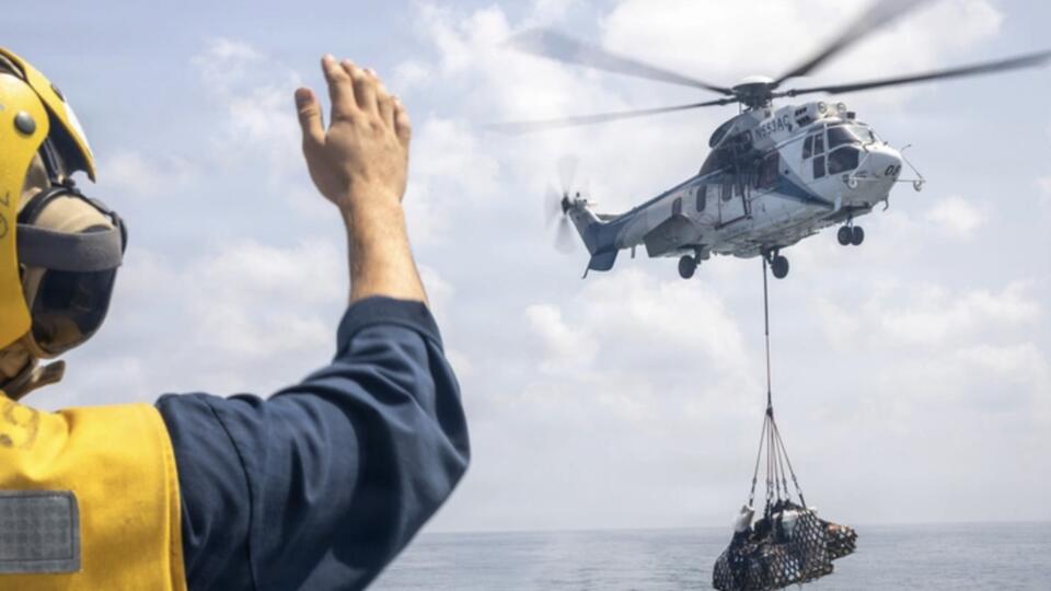 Unmanned Sea Drone Saves Two U.S. Soldiers After Apache Helicopter Goes ...
