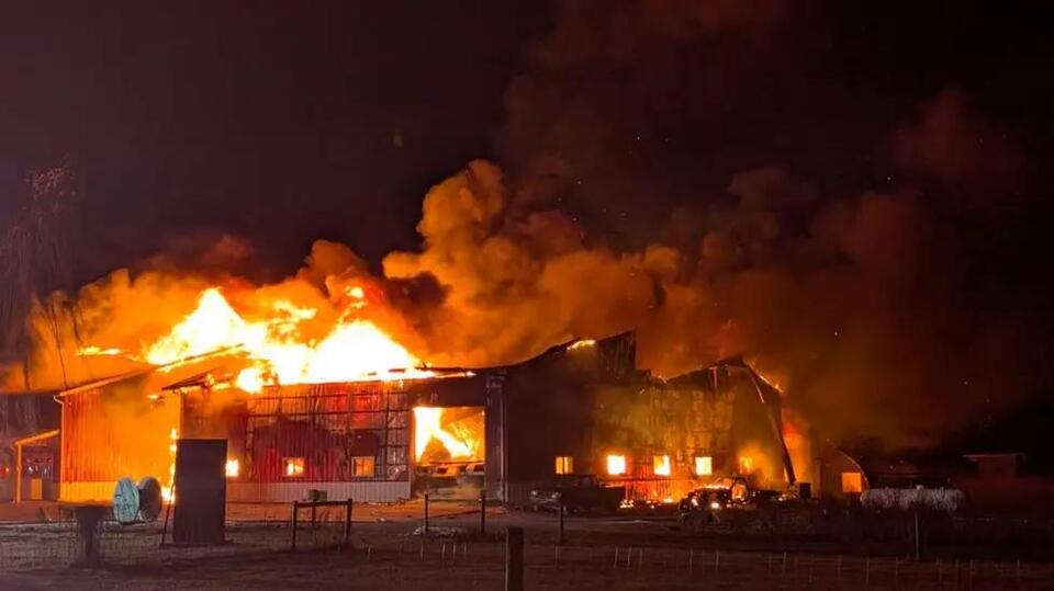 Fire Ravages Barn at Popular Orchard in Upstate New York (Video ...