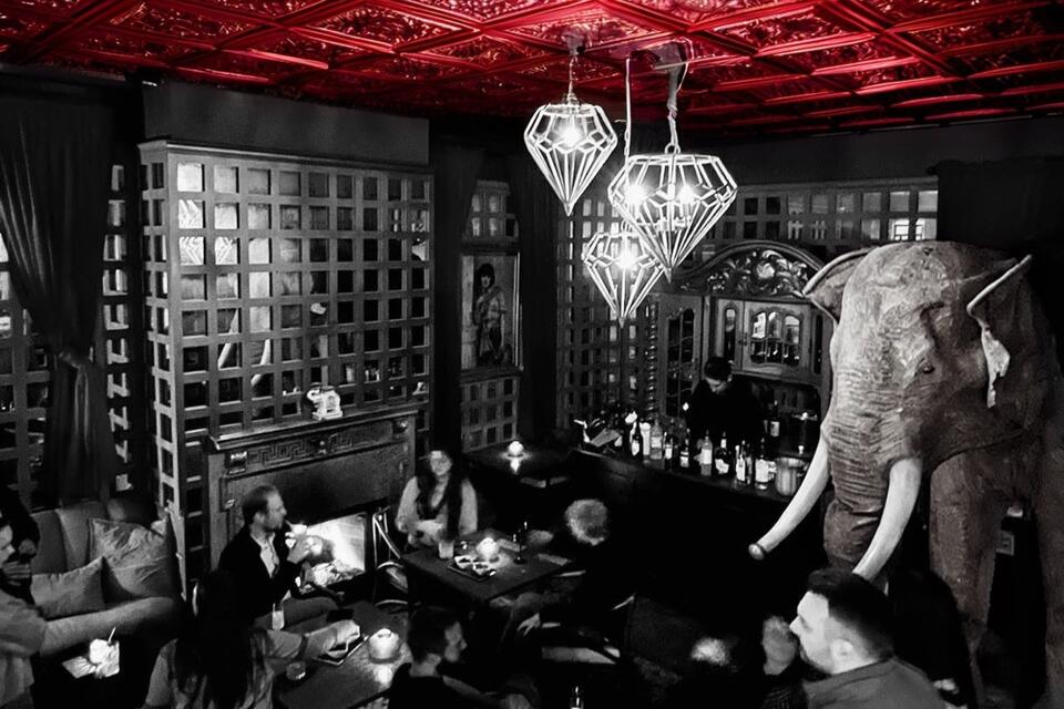 9 Weird Seattle Valentine's Day Spots That Couples Actually Love ...