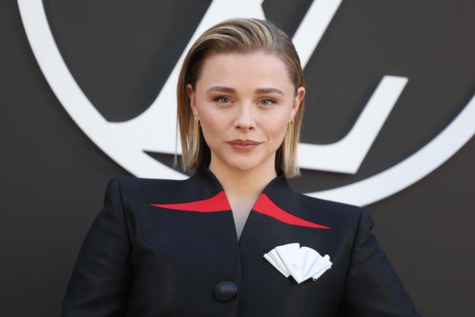 Chloë Grace Moretz marries partner of 7 years Kate Harrison in secret ...