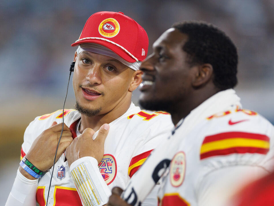 Dylan Raiola Earns New Nickname From Patrick Mahomes in Nebraska-UTEP