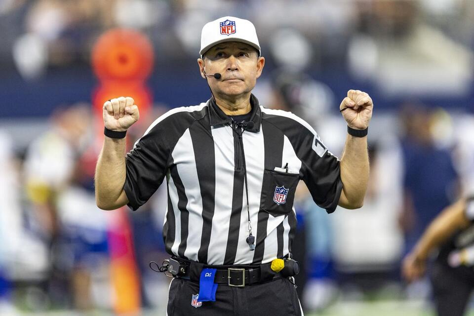 NFL referee Brad Allen explains controversial penalty against Taylor ...