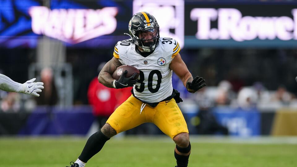Jaylen Warren added to injury report as questionable with illness ...