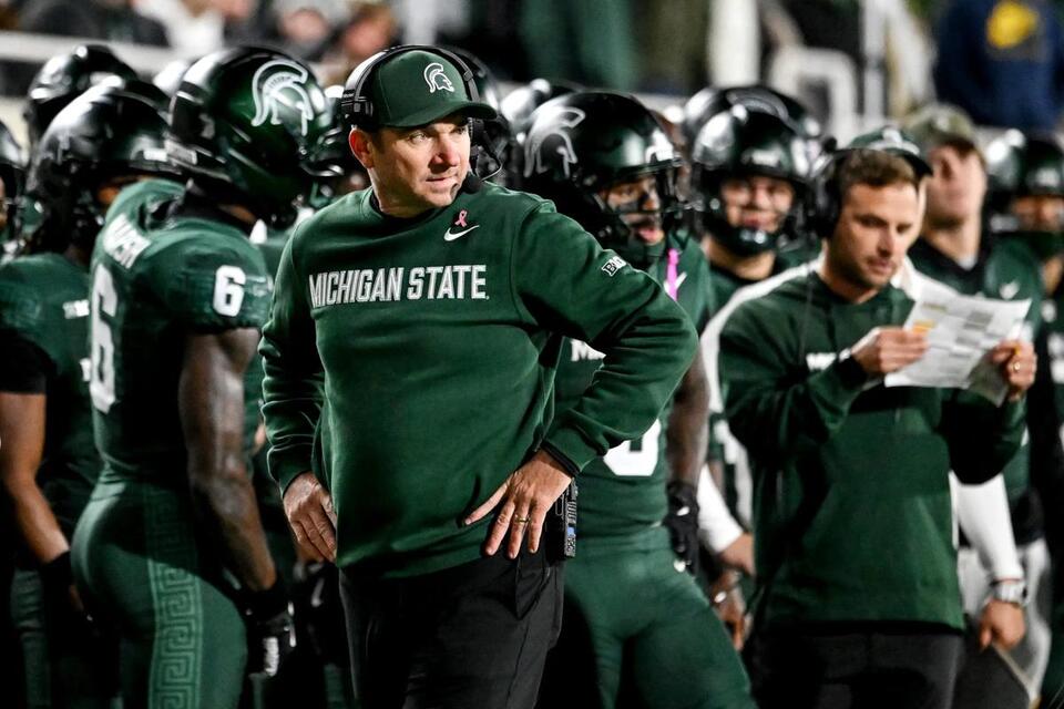 Why Michigan State football won't move on from Jonathan Smith until ...