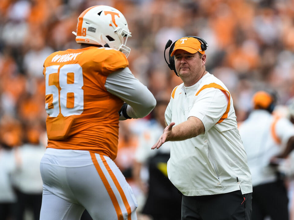 Tennessee Vols '100% in the mix' with five star offensive line recruit ...