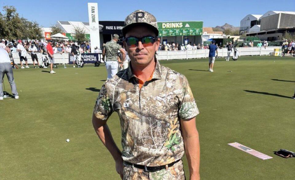 Rickie Fowler Rocks Full Camouflage At WM Phoenix Open, & Golf Fans Are ...