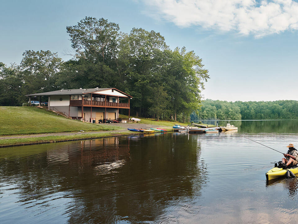 Lake Holt’s Hub to Eat, Gather, Fish, and Linger