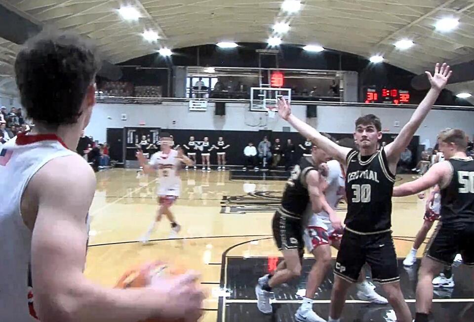 Muddy River Fast Break: Area teams punch ticket to second round of ...