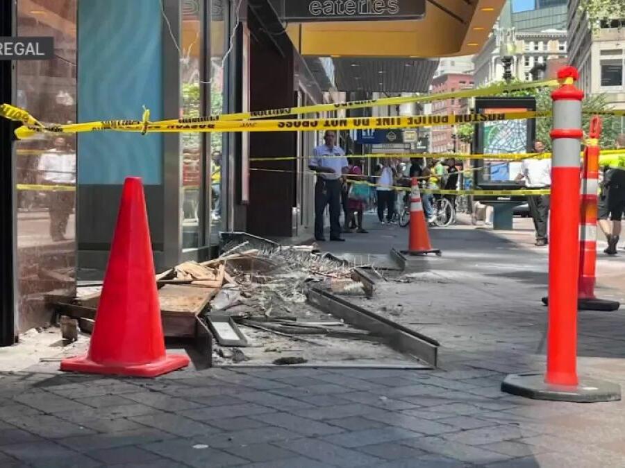 Woman struck by falling sign in Boston's Downtown Crossing