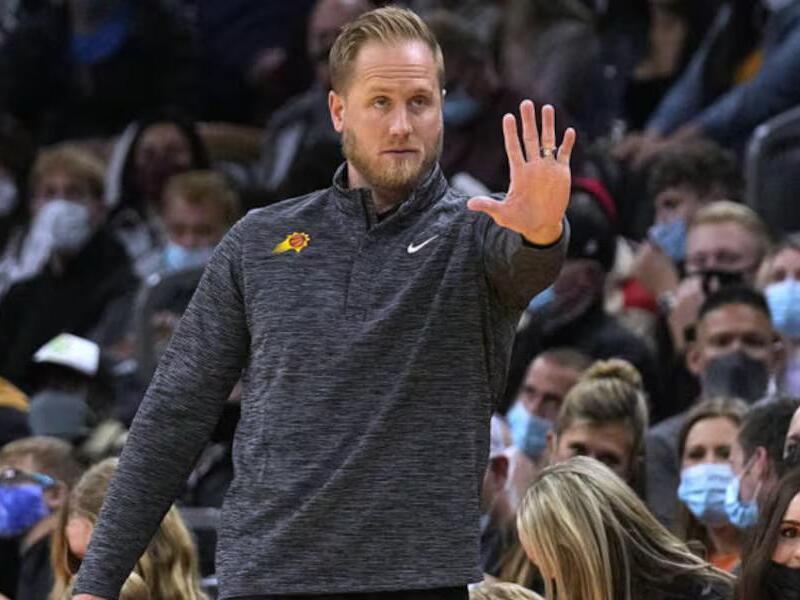 Phoenix Suns assistant Kevin Young next head coach at BYU, reports say