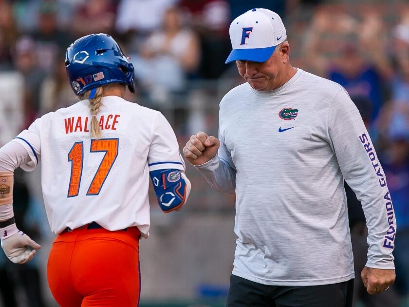 Tim Walton explains how Florida maintained calm mindset late in Game 1 win