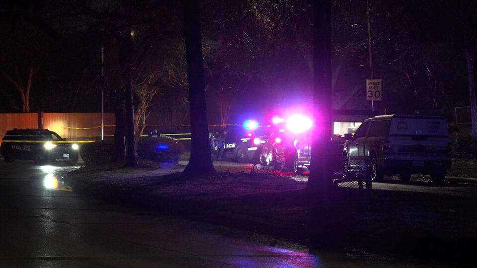 Man found fatally shot in vehicle in southwest Houston - NewsBreak