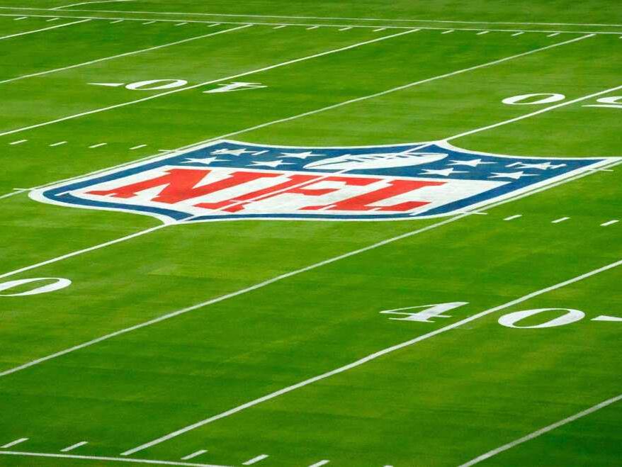 Calls Mount for Longtime NFL Announcer to Retire