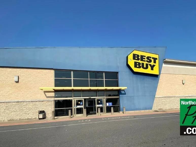Thieves steal more than $400 of merchandise at Best Buy