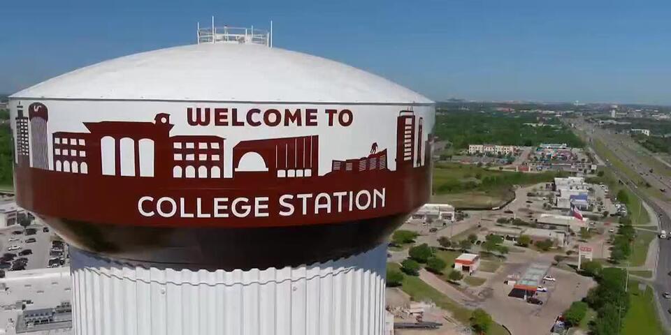 Treat of the Day: College Station water tower up for “Tank of the Year ...