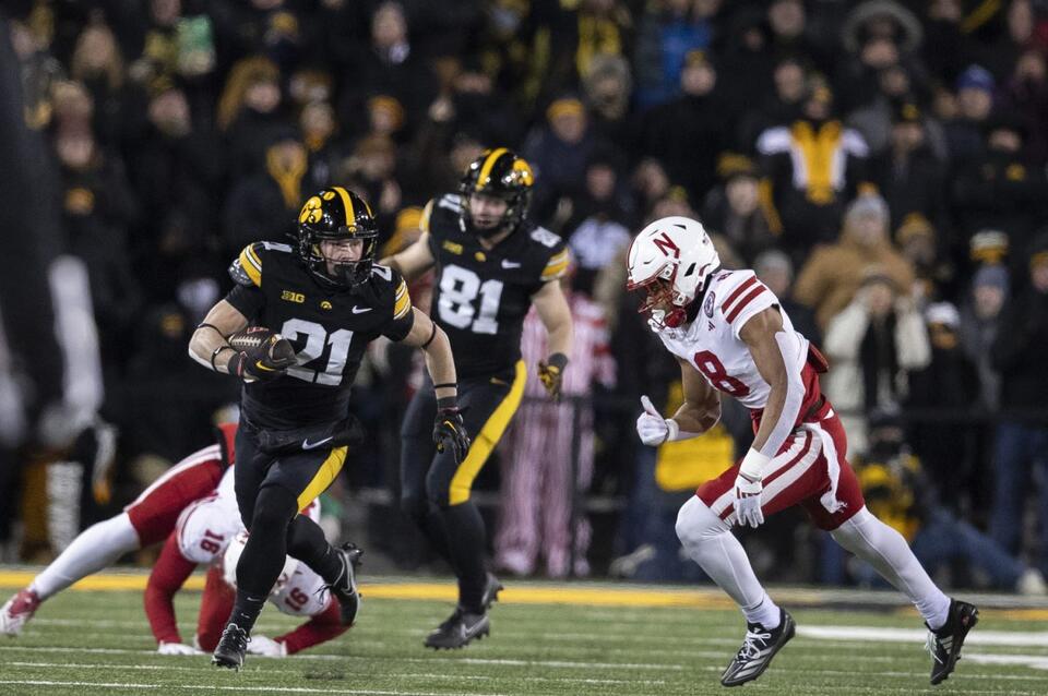 Iowa football’s Kaden Wetjen likely to return, but won’t rule out other ...