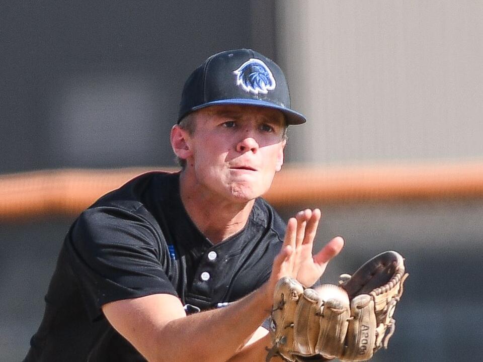 Liberty-Benton advances to baseball district final; Eastwood eliminated