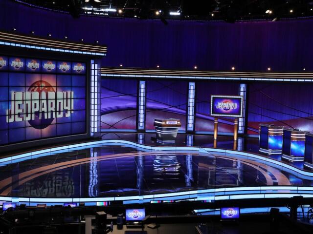 It's official! 'Jeopardy!' names Mike Richards and Mayim Bialik as its ...