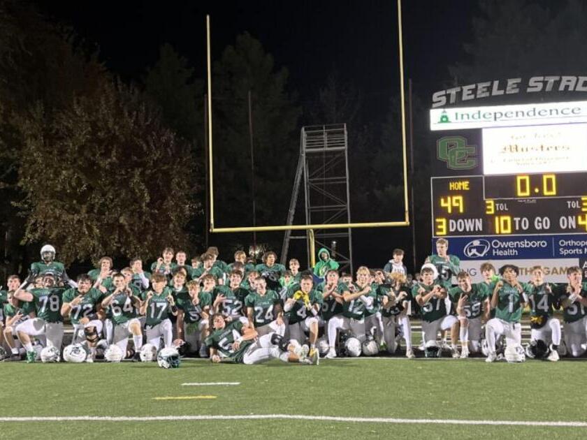 No. 9 Owensboro Catholic finishes undefeated after 49-7 win over North ...