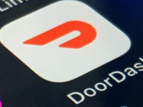 DoorDash now using AI to monitor chats between customers and drivers