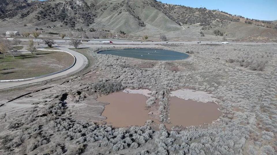 Caltrans reopens I-5 Tejon Pass rest areas; sediment removal underway ...