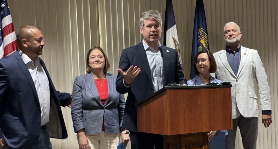 Nebraska, Iowa AGs part of 11-state push for EPA rule on farm chemicals ...