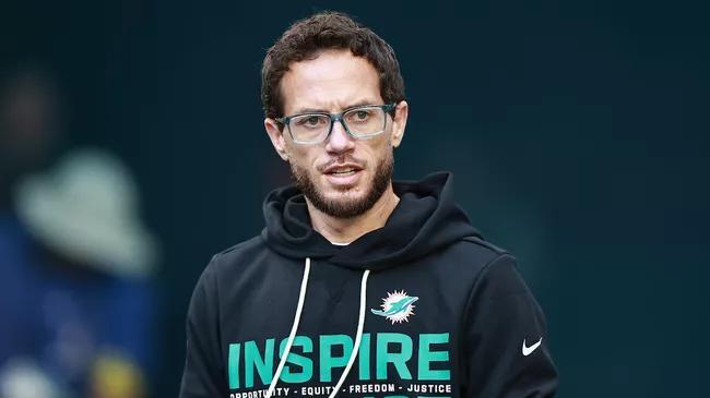 Mike McDaniel Interviews For Head Coaching Gig Days After OC Hiring ...