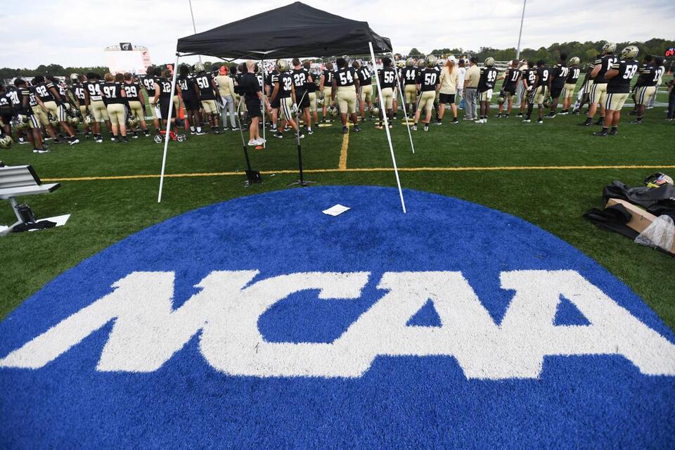 What Does ‘Power Five’ and ‘Group of Five’ Mean in College Football ...