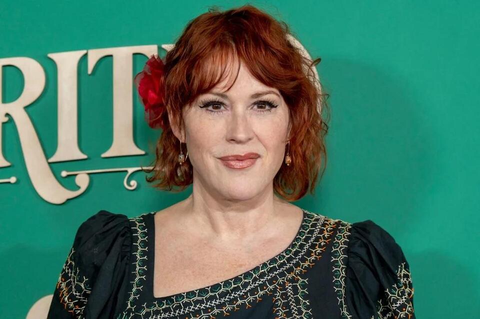 From Teen Star to Millionaire: Molly Ringwald’s 2025 Fortune Revealed ...