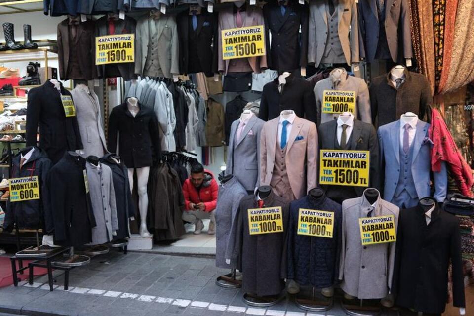 Turkey Inflation Falls to 33.52% in July, Below Forecast - NewsBreak