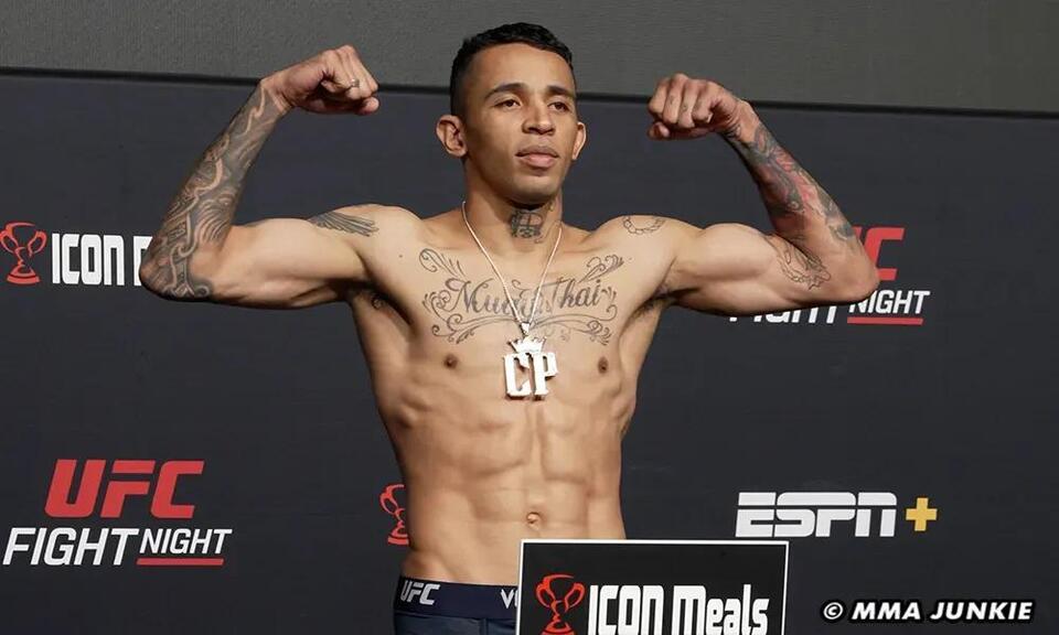 Does Carlos Prates Smoke Cigarettes? Here’s What the UFC Fighter Has ...