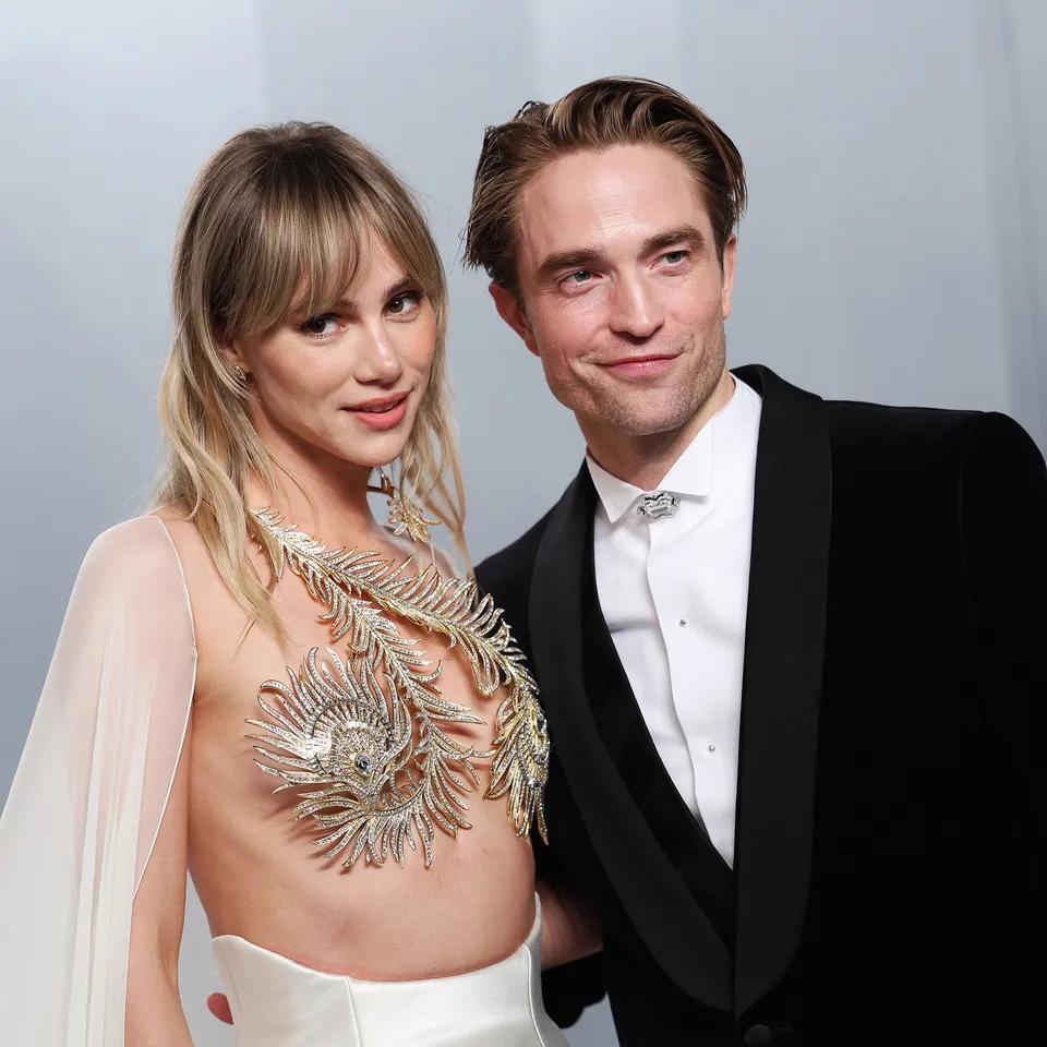 Suki Waterhouse And Robert Pattinson Play Bride And Groom At The 2026 ...