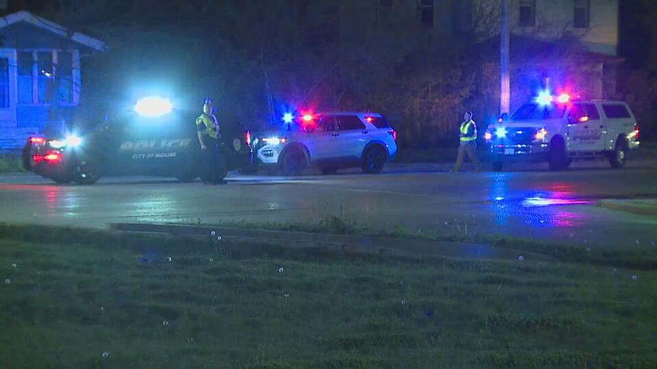 DEVELOPING | Moline police announce crash along 16th Street was fatal ...
