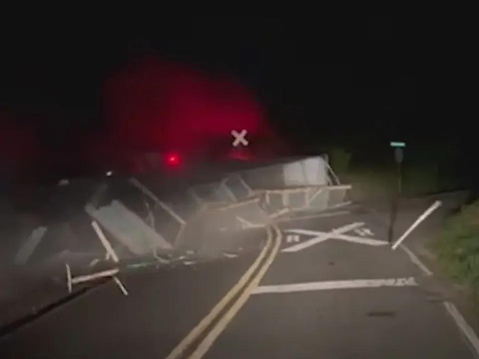 Train crashes into 18-wheeler in Georgia