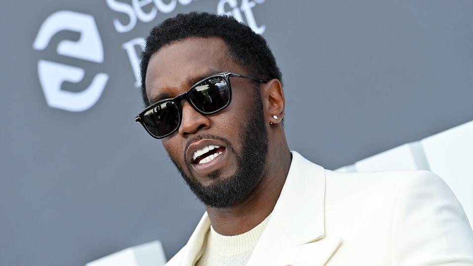 Diddy Supporter Speaks After Courtroom Outburst, Says She Wants to ...