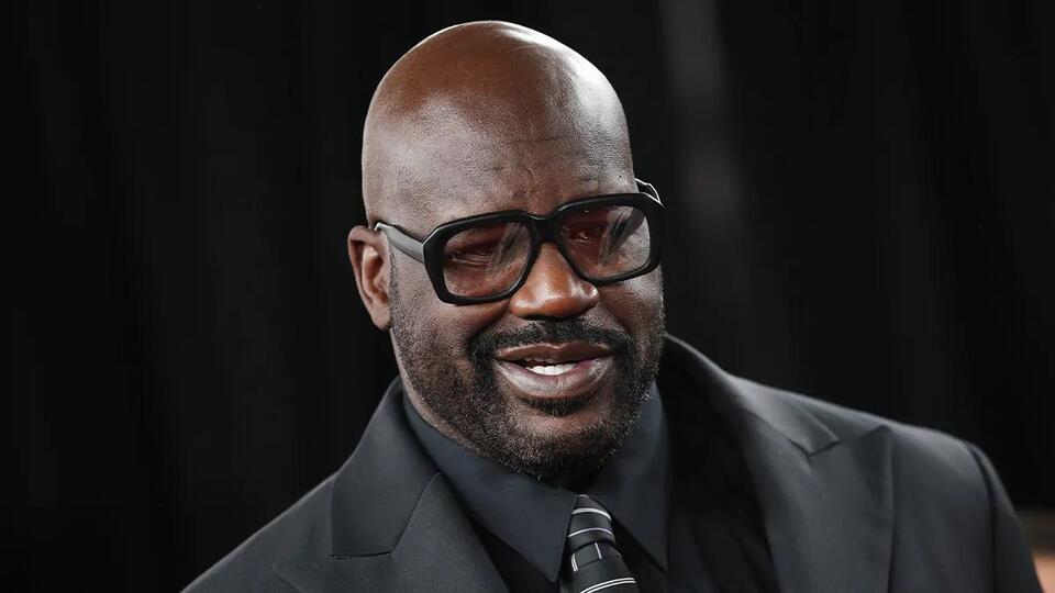 Shaq Smashes Through Screen on Live TV, Fans React - NewsBreak