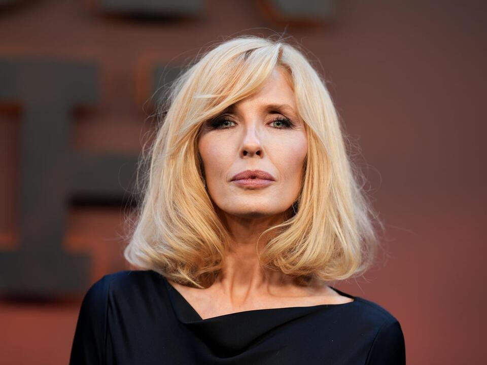 Kelly Reilly’s Real-Life Romance Will Have ‘Yellowstone’ Fans Swooning ...