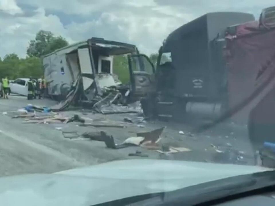 Ugly scene after multi-car crash on I-85N in Davidson County