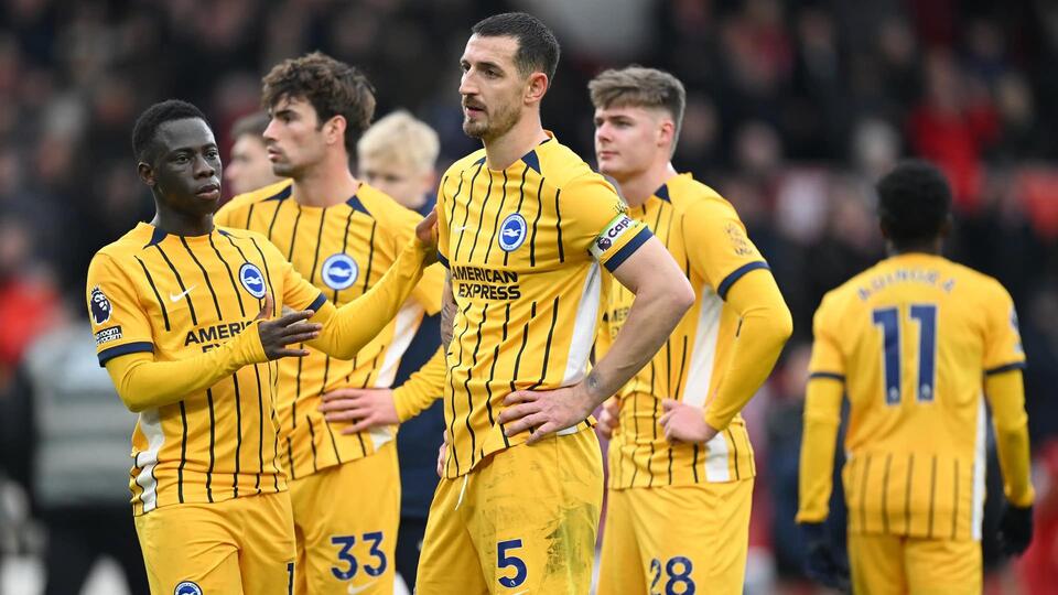 'We're rock bottom again' - Lewis Dunk slams 'embarrassing' Brighton ...
