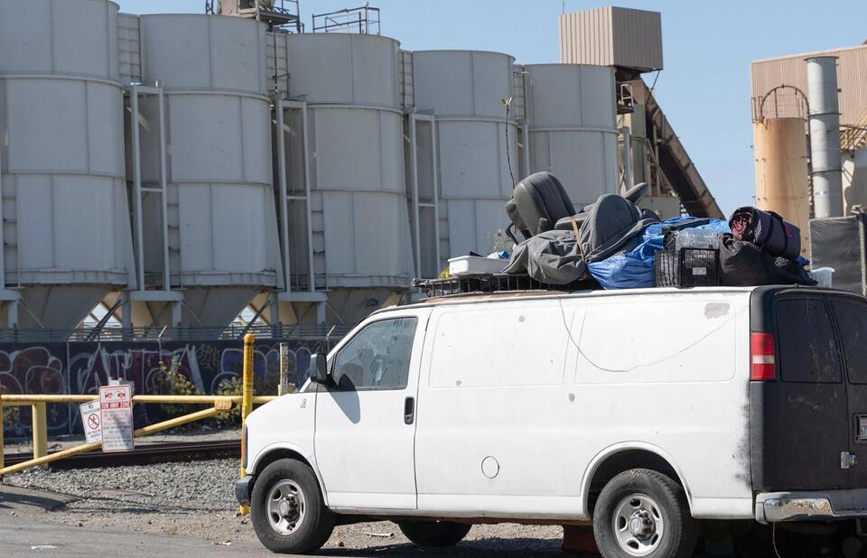 Assembly bill authorizes Alameda, LA counties to dispose of ‘abandoned ...