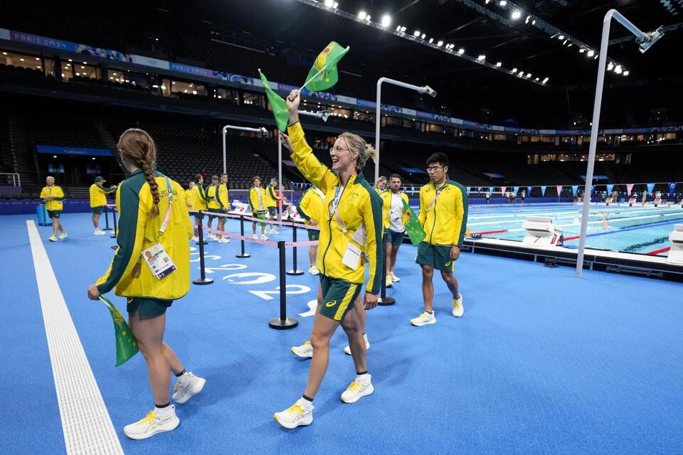 Australian coach under fire at Paris Olympics after saying he’s pulling ...