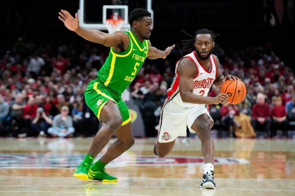 Top 25 roundup: No. 15 Oregon edges Ohio State in final seconds - NewsBreak