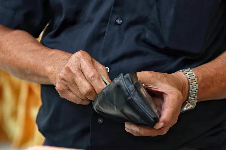 Man Refuses to Tell Wife How Much Money He Makes or Give ‘Any Insight ...