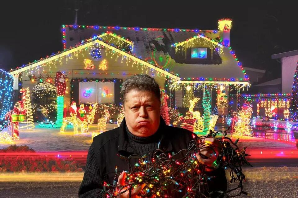 The Truth About Leaving Your Christmas Lights Up In Michigan - NewsBreak