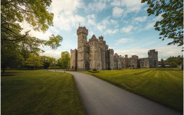 Ashford Castle is hosting an evening with the real Guinness family ...