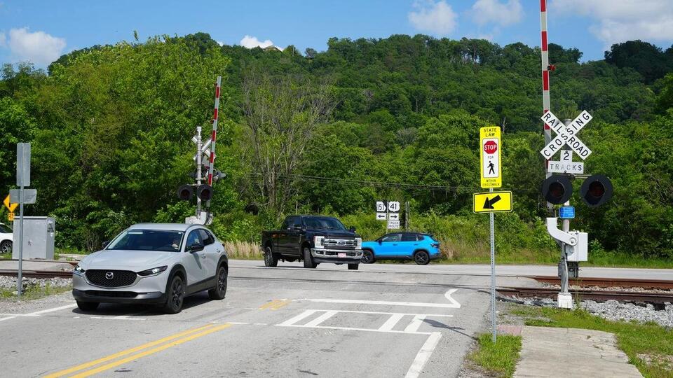 Heads up: Catoosa County railroad crossings to close for CSX ...