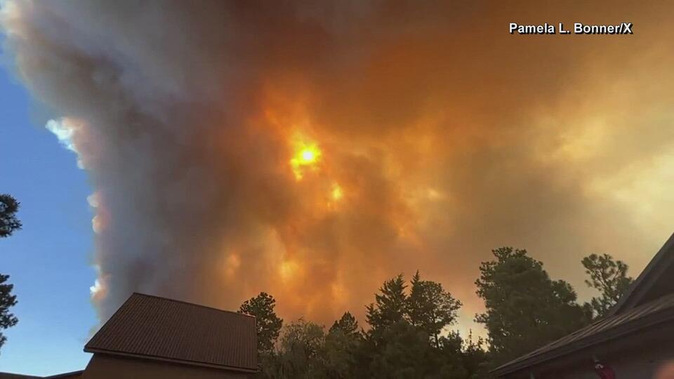Latest on converging Ruidoso fires; entire village told to evacuate ...