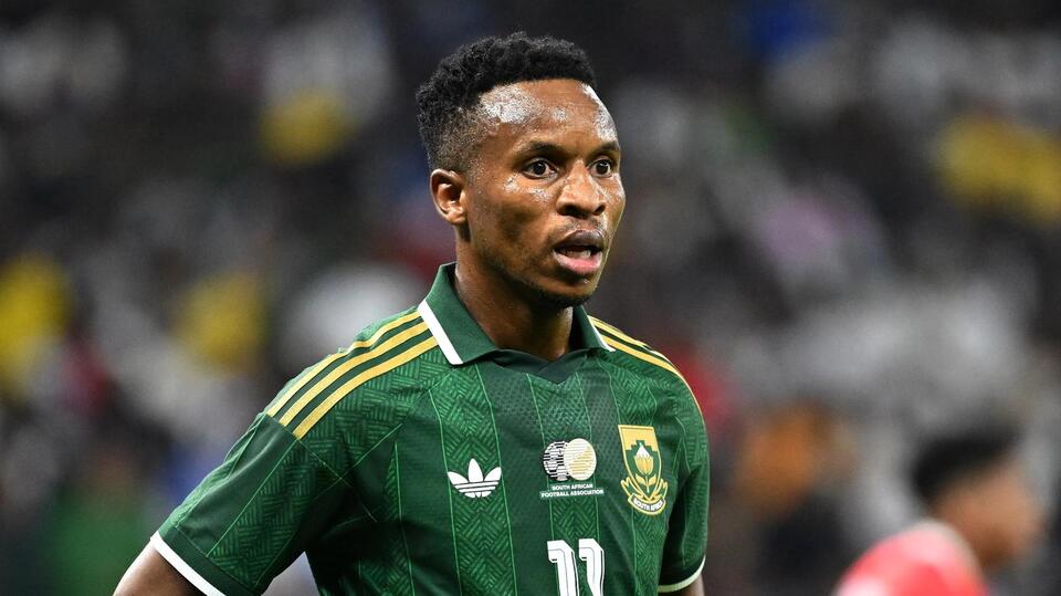 Let Relebohile Mofokeng play for 10 years, then compare him with Themba ...